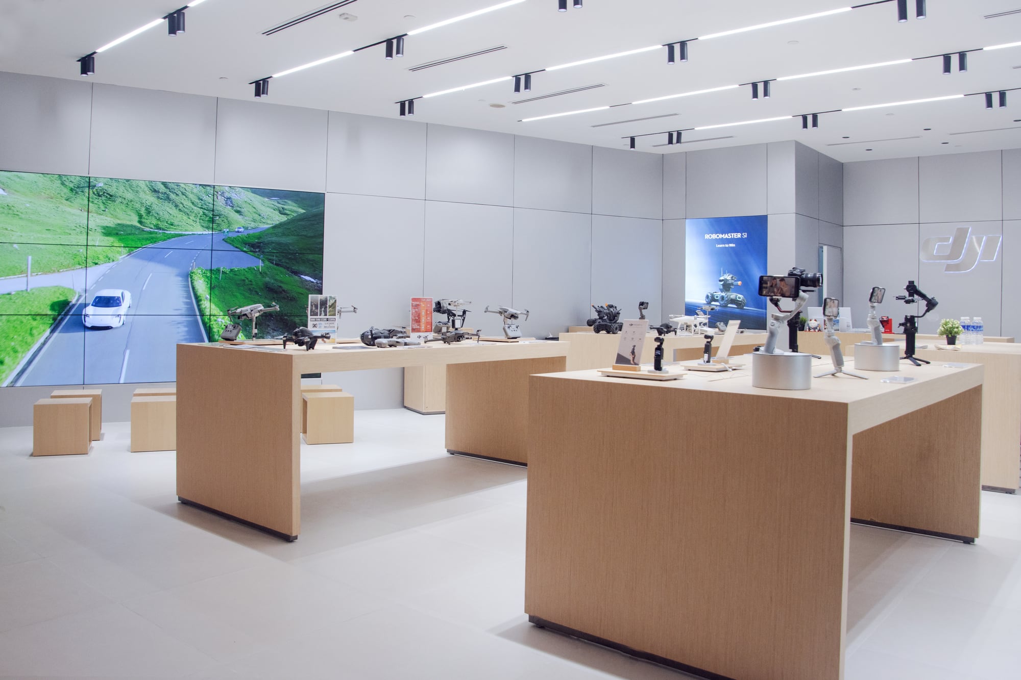 Drone maker DJI opens new retail store in VivoCity - GeekBytes