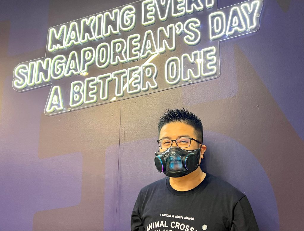 Razer Zephyr Review: The RGB smart mask that looks and feels cool ...