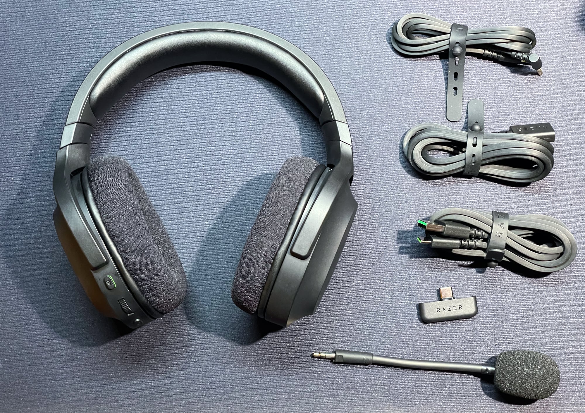 Razer Barracuda X Review: The jacks of all trade - GeekBytes