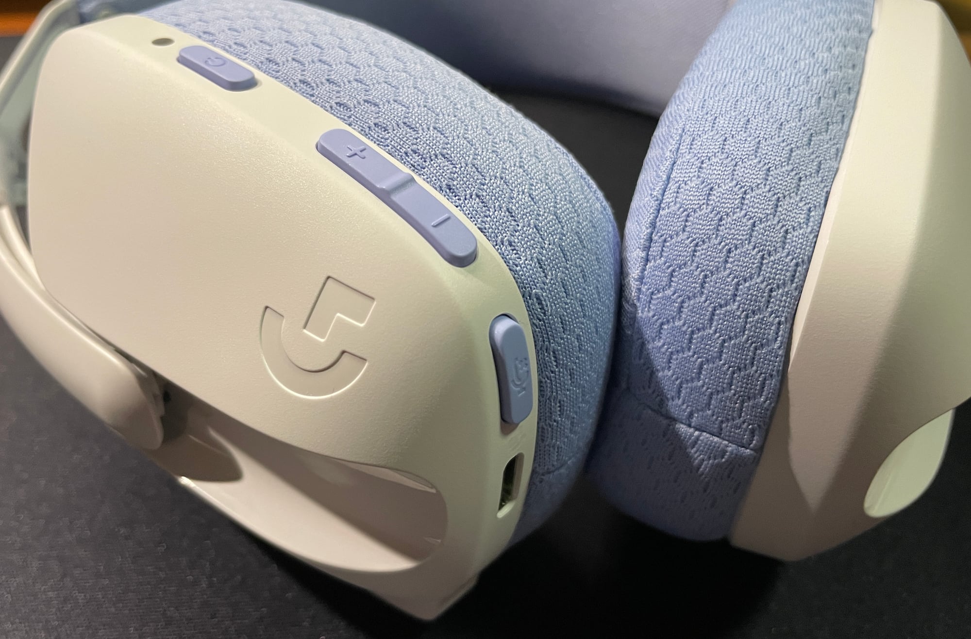 Logitech G435 LightSpeed Review: Affordable good wireless gaming ...