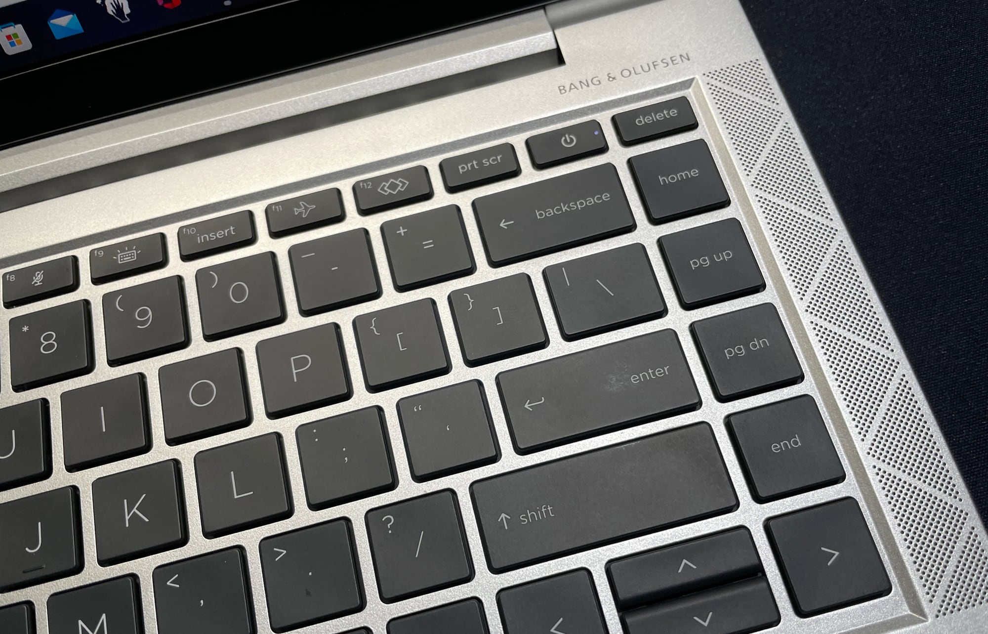 HP EliteBook 840 Aero G8 Review: The lightweight secure work house ...