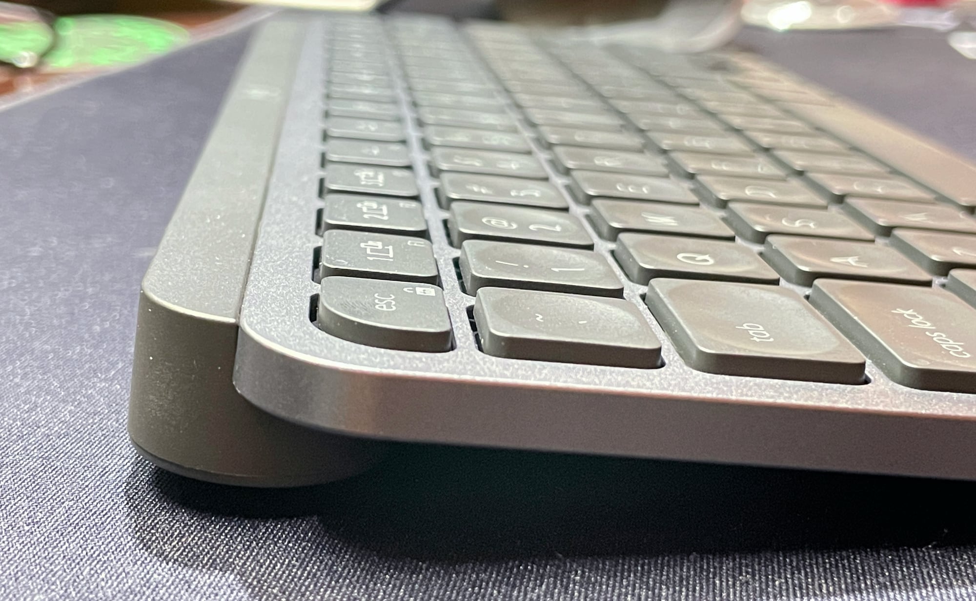 Logitech MX Keys Mini Review: The Magic Keyboard that Apple should have ...