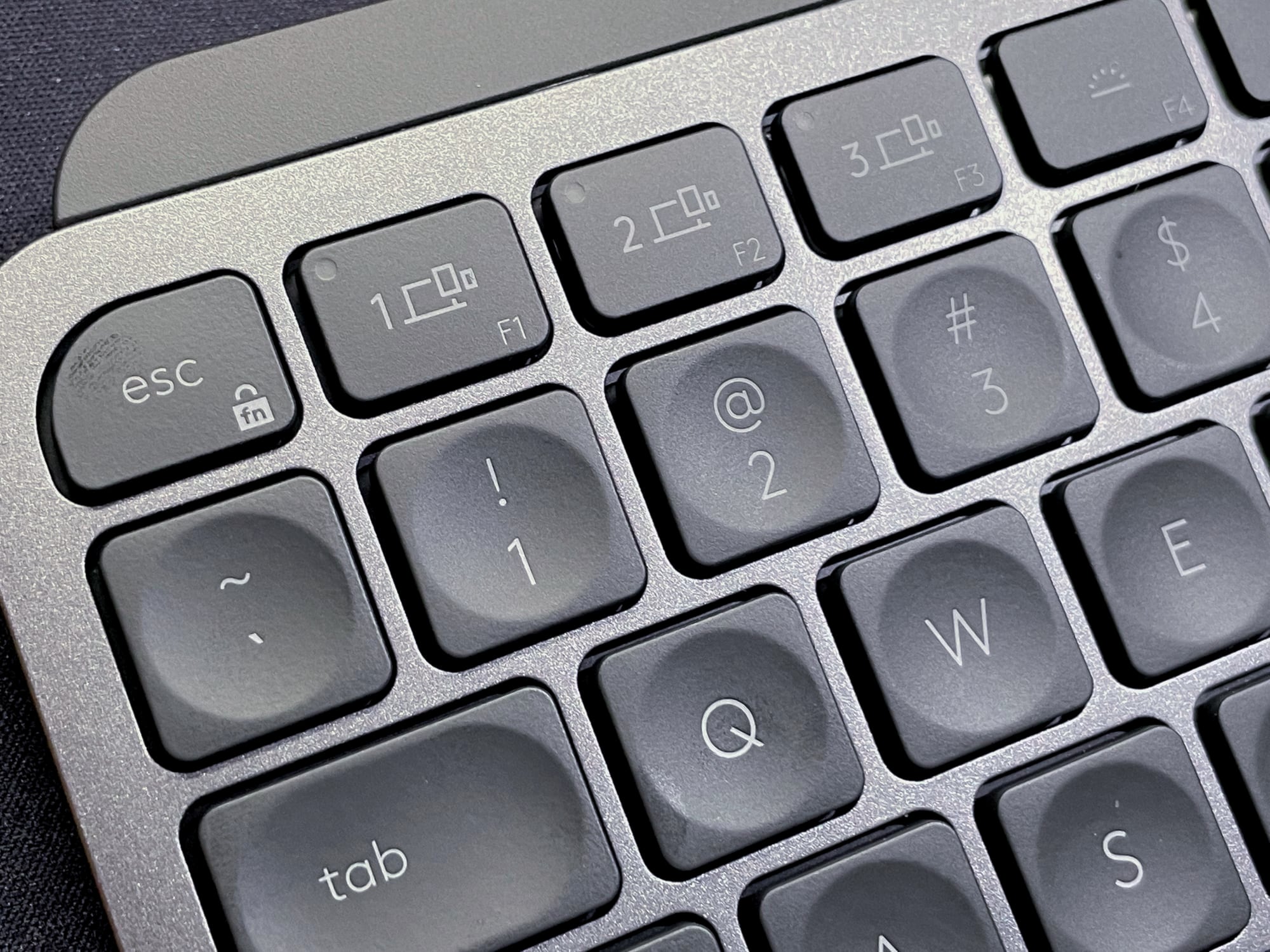 Logitech MX Keys Mini Review: The Magic Keyboard that Apple should have ...
