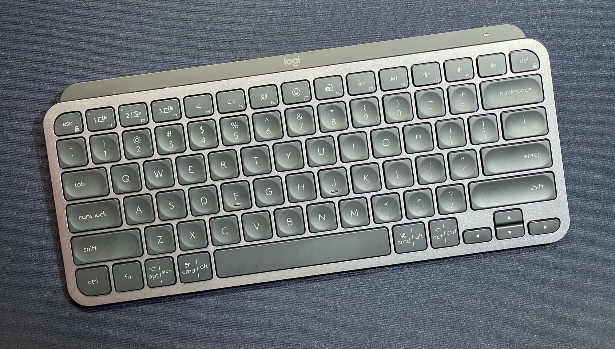 Logitech MX Keys Mini Review: The Magic Keyboard that Apple should have ...