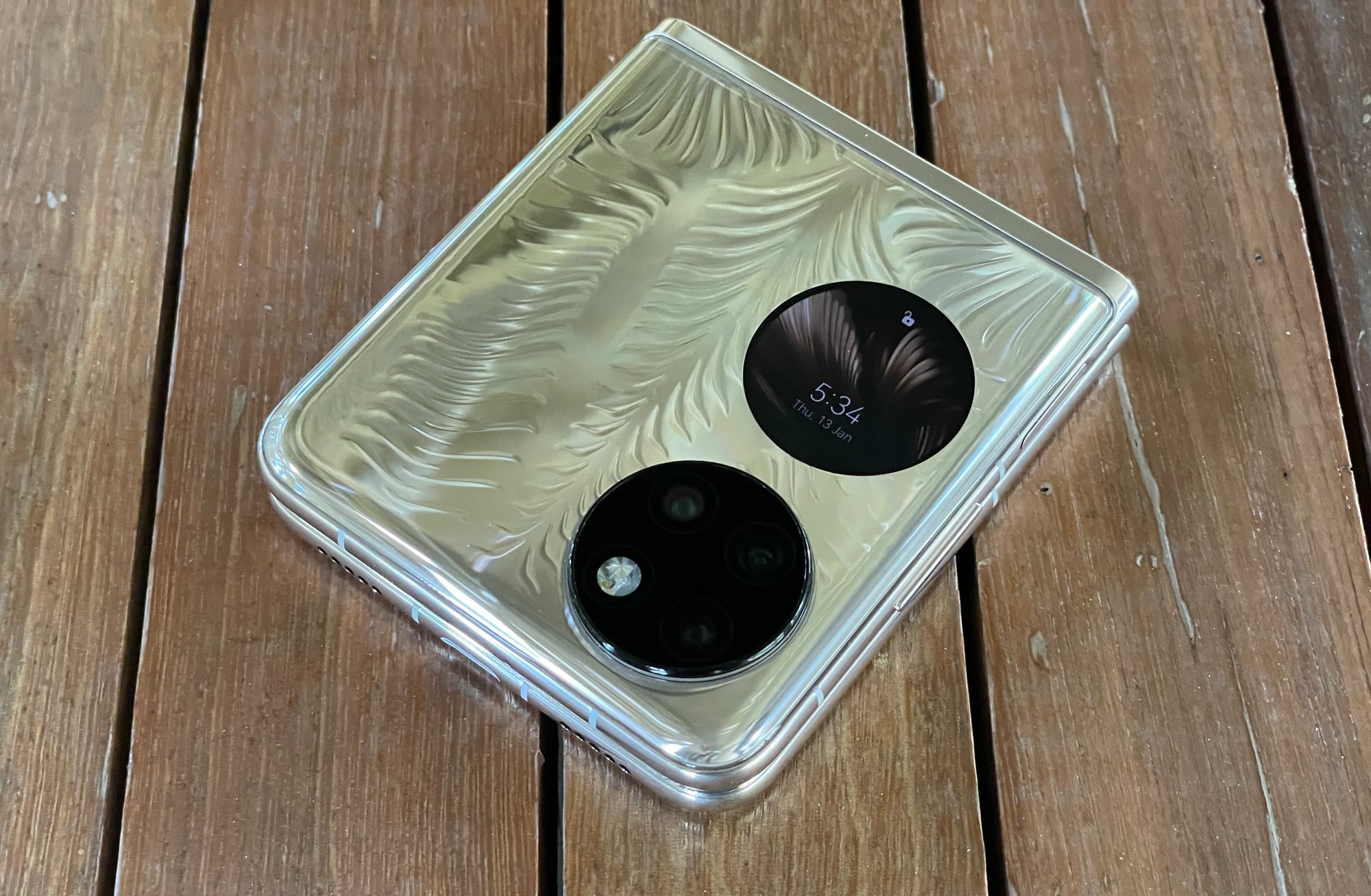 First look: Huawei P50 Pocket Premium Edition - GeekBytes
