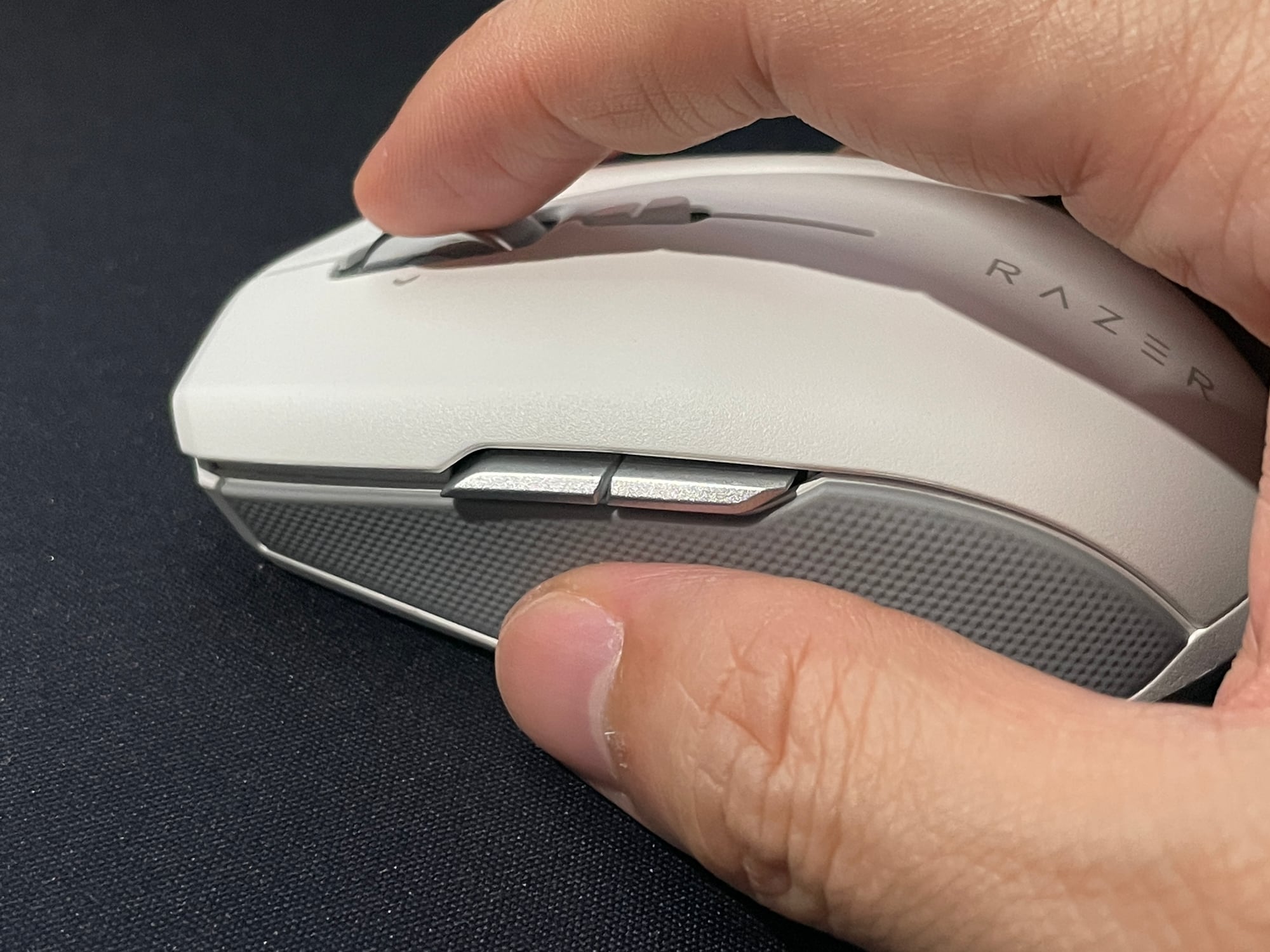 Razer Pro Click Mini Review: The stealthily quiet mouse for office ...