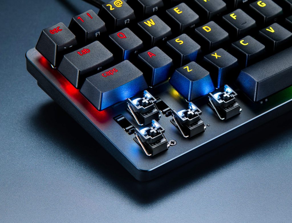 Razer Huntsman Mini Analog Review: The mini giant - GeekBytes