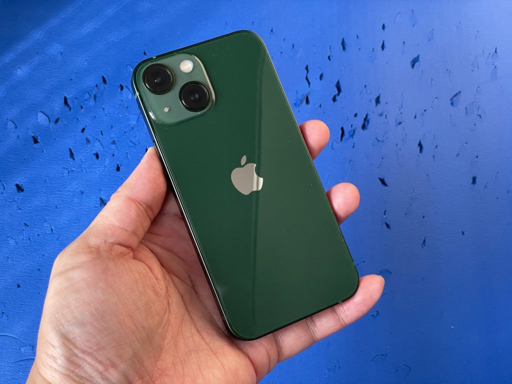 First look: Apple's Green iPhone 13 mini and Alpine Green iPhone 13 Pro ...