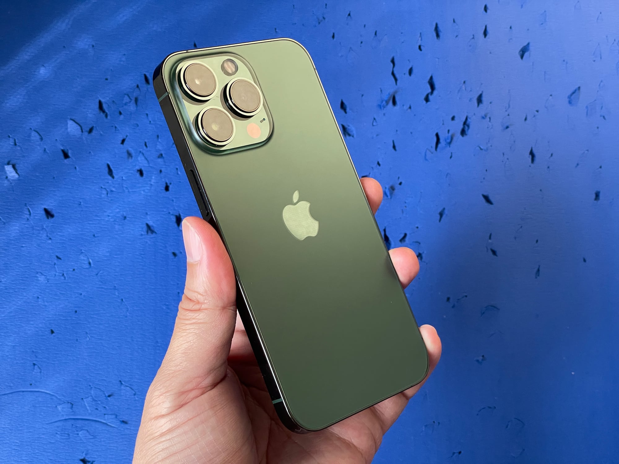 First look: Apple's Green iPhone 13 mini and Alpine Green iPhone 13 Pro ...