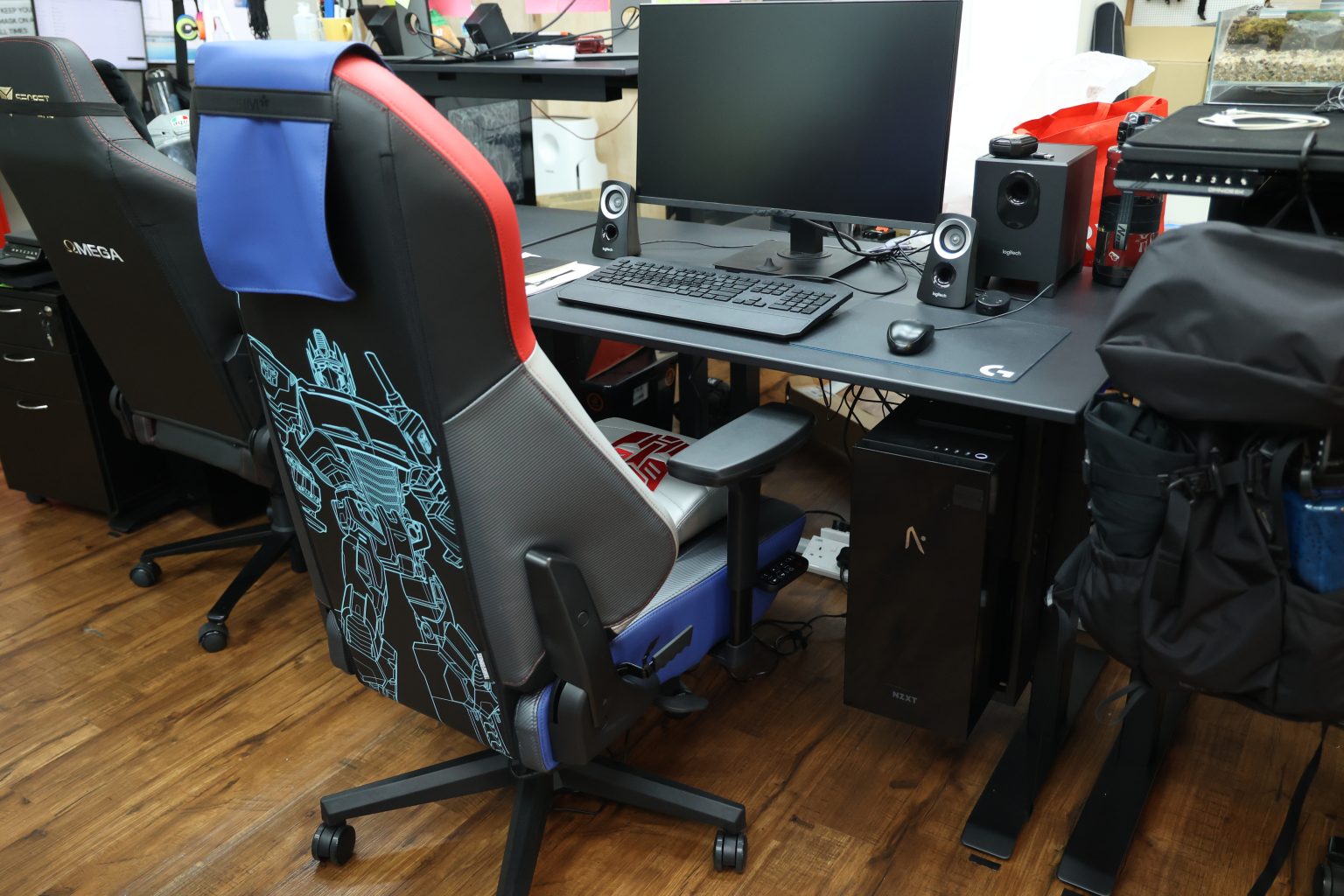 The OSIM uThrone V Transformers Edition Has Arrived - GeekBytes