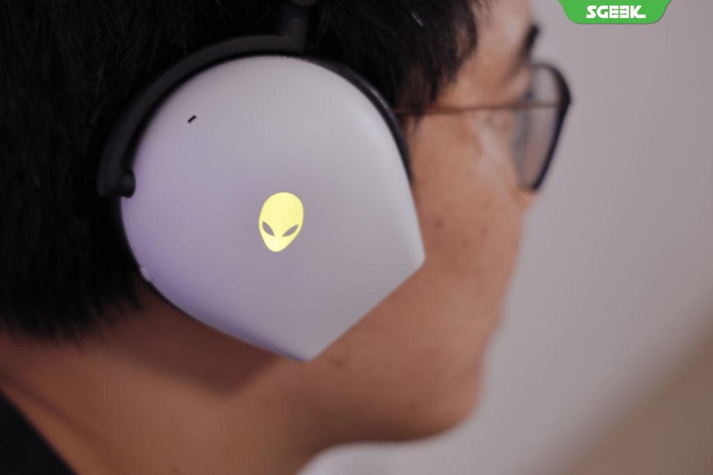 Alienware AW920H Review: A Tri-Mode Wireless Gaming Headset