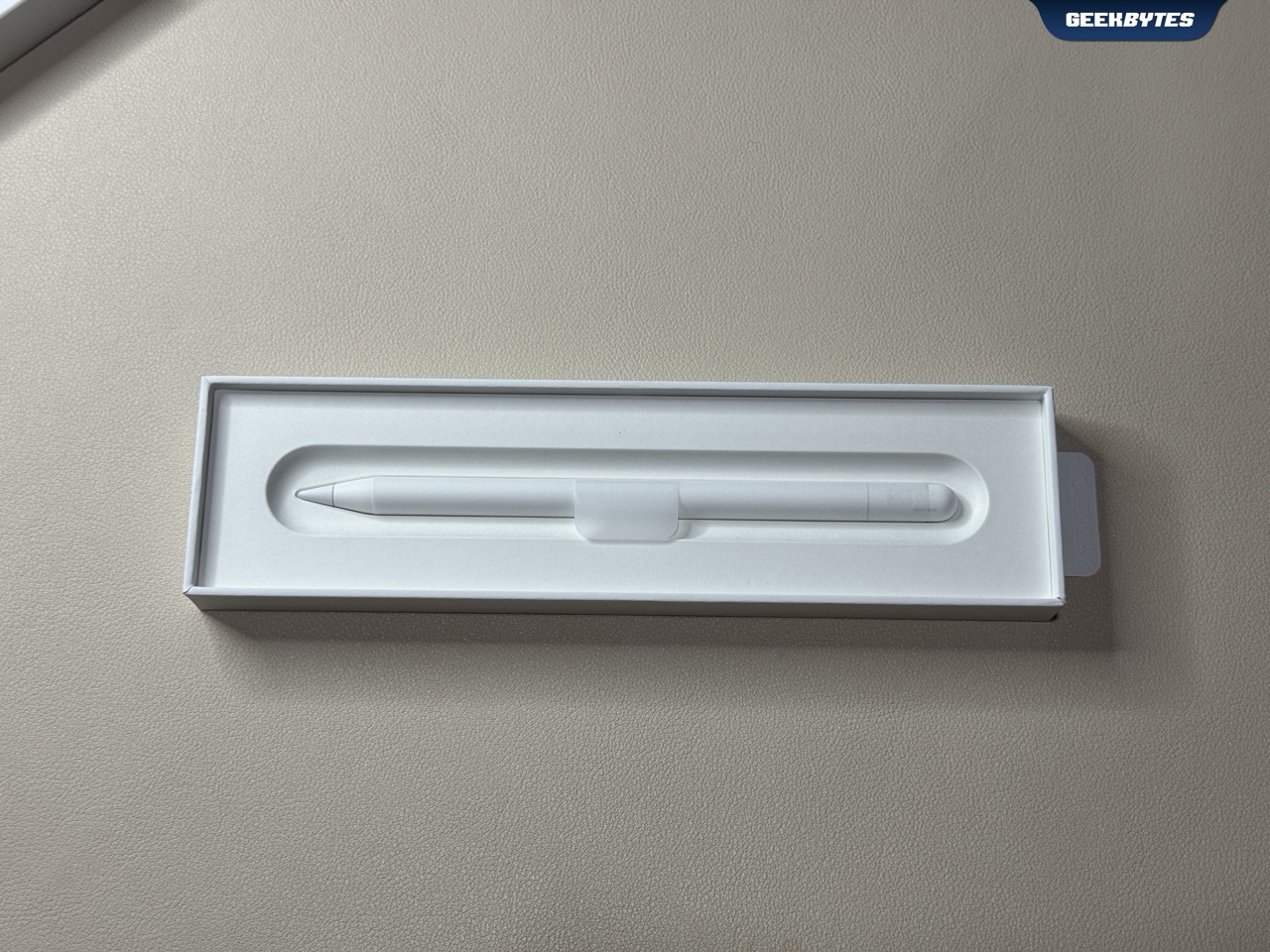 First Looks: The All-New Apple Pencil - GeekBytes