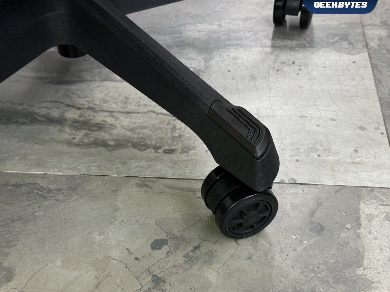 TTRacing Swift X Pro Gaming Chair - Yay or Nay? - GeekBytes